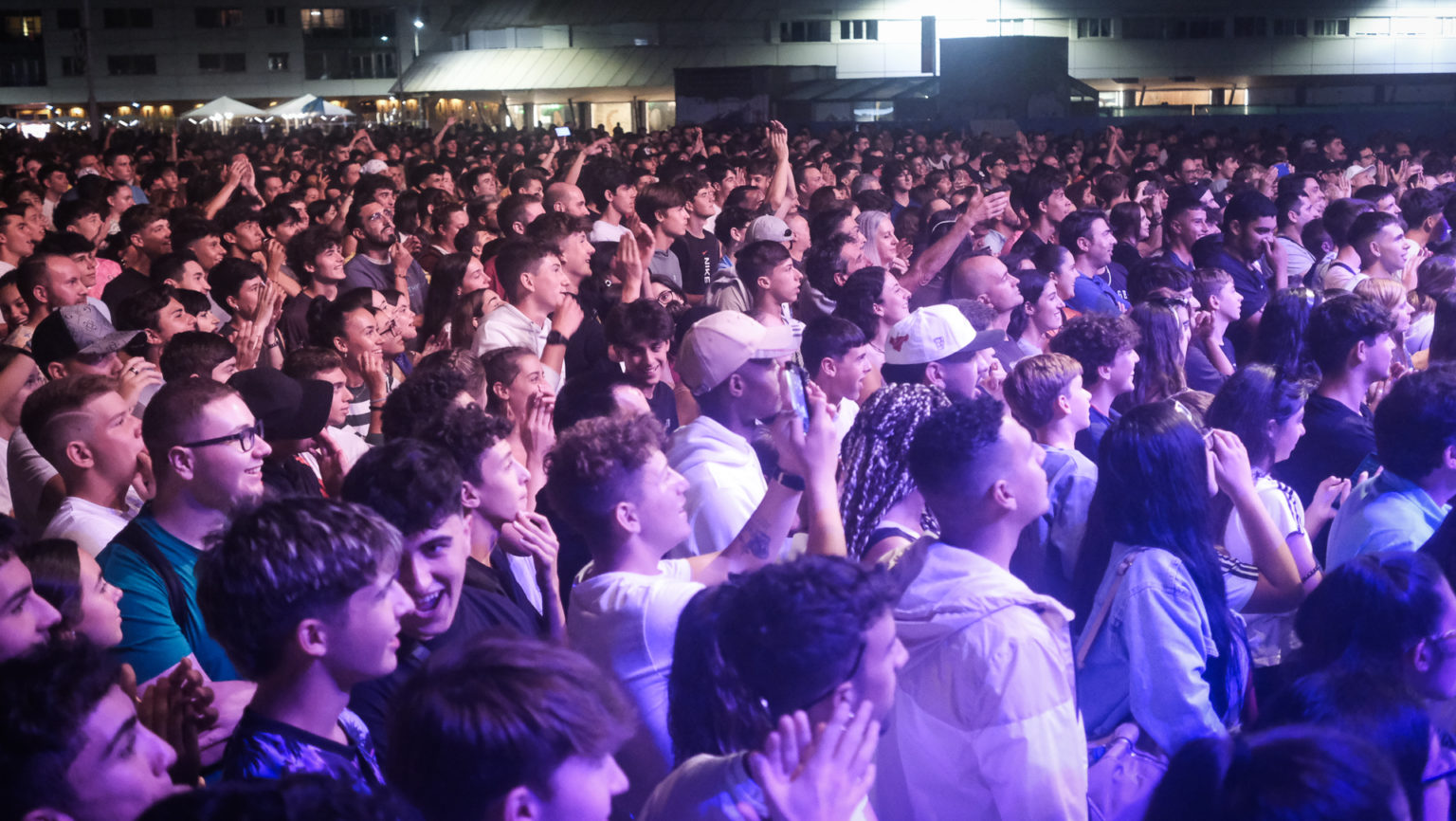 GALERÍA | El freestyle se corona rey de la nueva lírica en Poniente ...