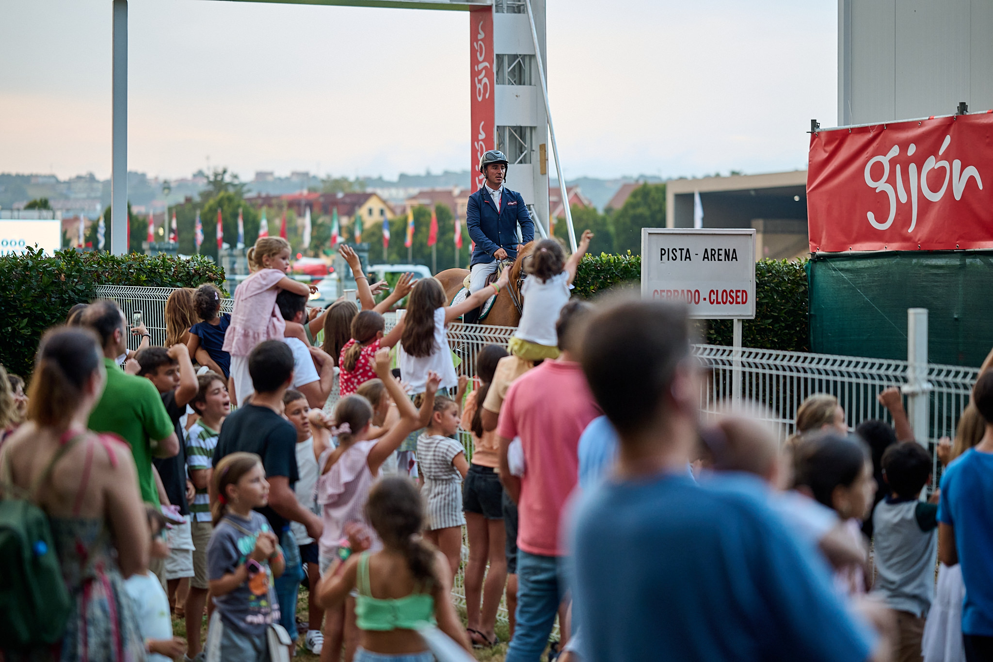 James Smith y su yegua ‘Juno Rose 23’ se llevan la gloria en la segunda ...
