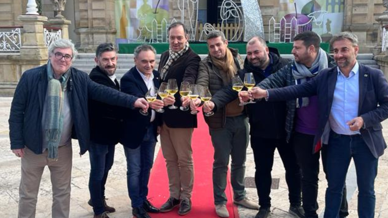 Un brindis por la cultura sidrera y su inclusión como Patrimonio ...