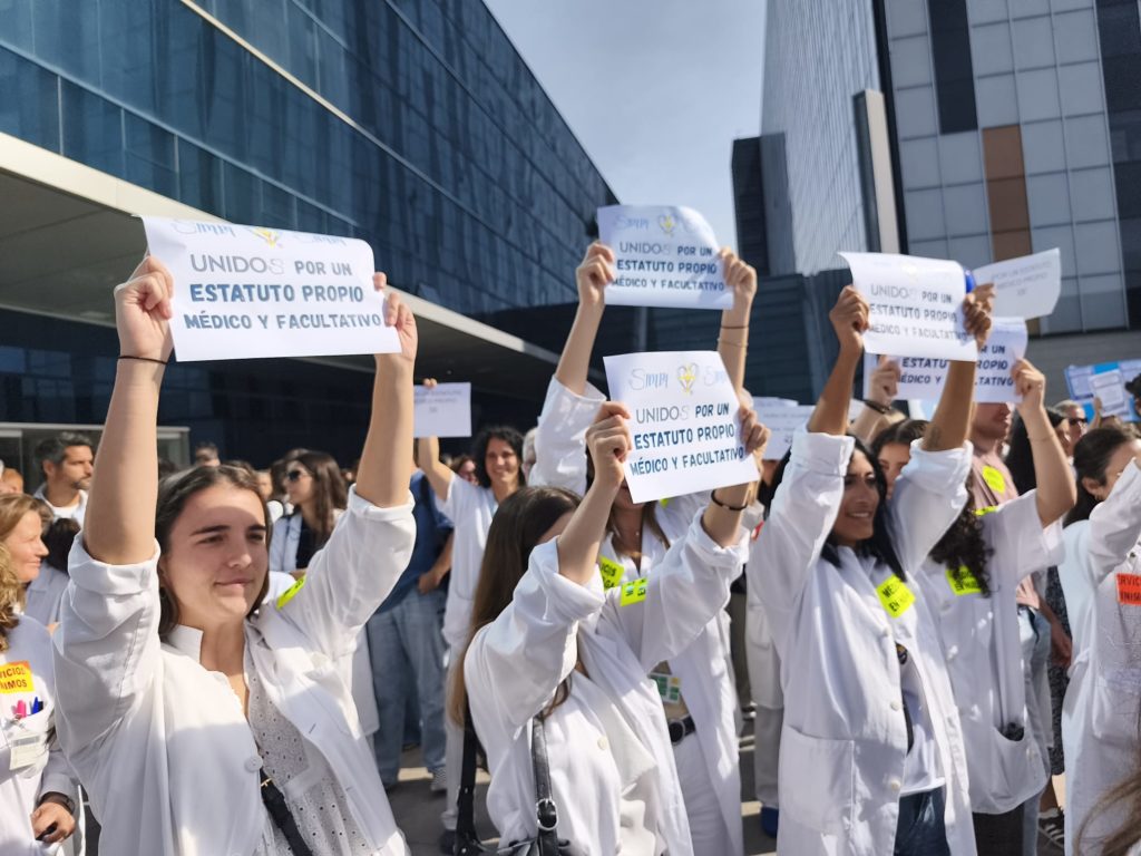 Huelga médica después del puente: se convocan cuatro jornadas de paro con «megaconcentraciones ...